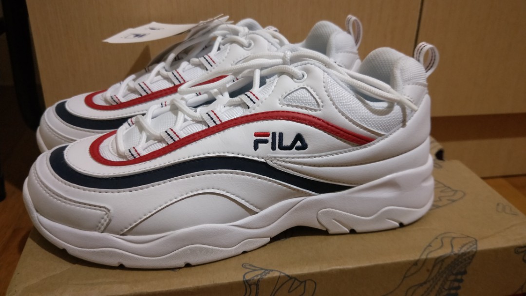 Authentic Fila Ray Shoes, Women's Fashion, Footwear, Sneakers on Carousell