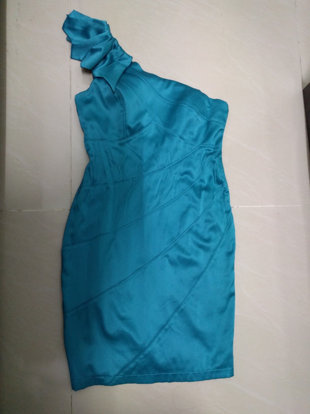 Satin blue toga bodycon dress, Women's Fashion, Dresses & Sets ...