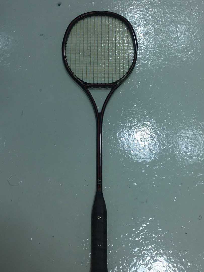 Dunlop Black Max Plus graphite 壁球拍, 手提電話, 電話及其他裝置配件, 手機套及手機殻 - Carousell