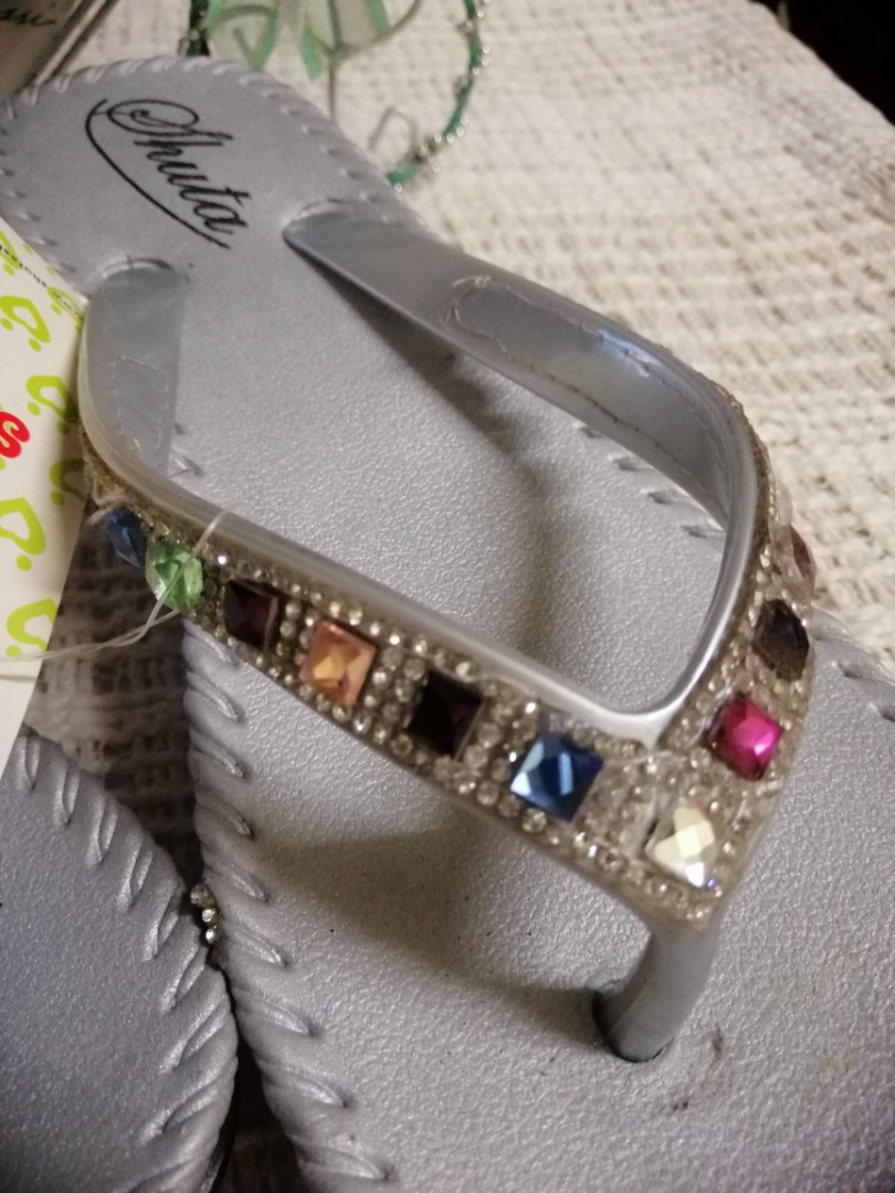 Shuta korean slippers, Women's Fashion, Footwear, Slippers and slides ...