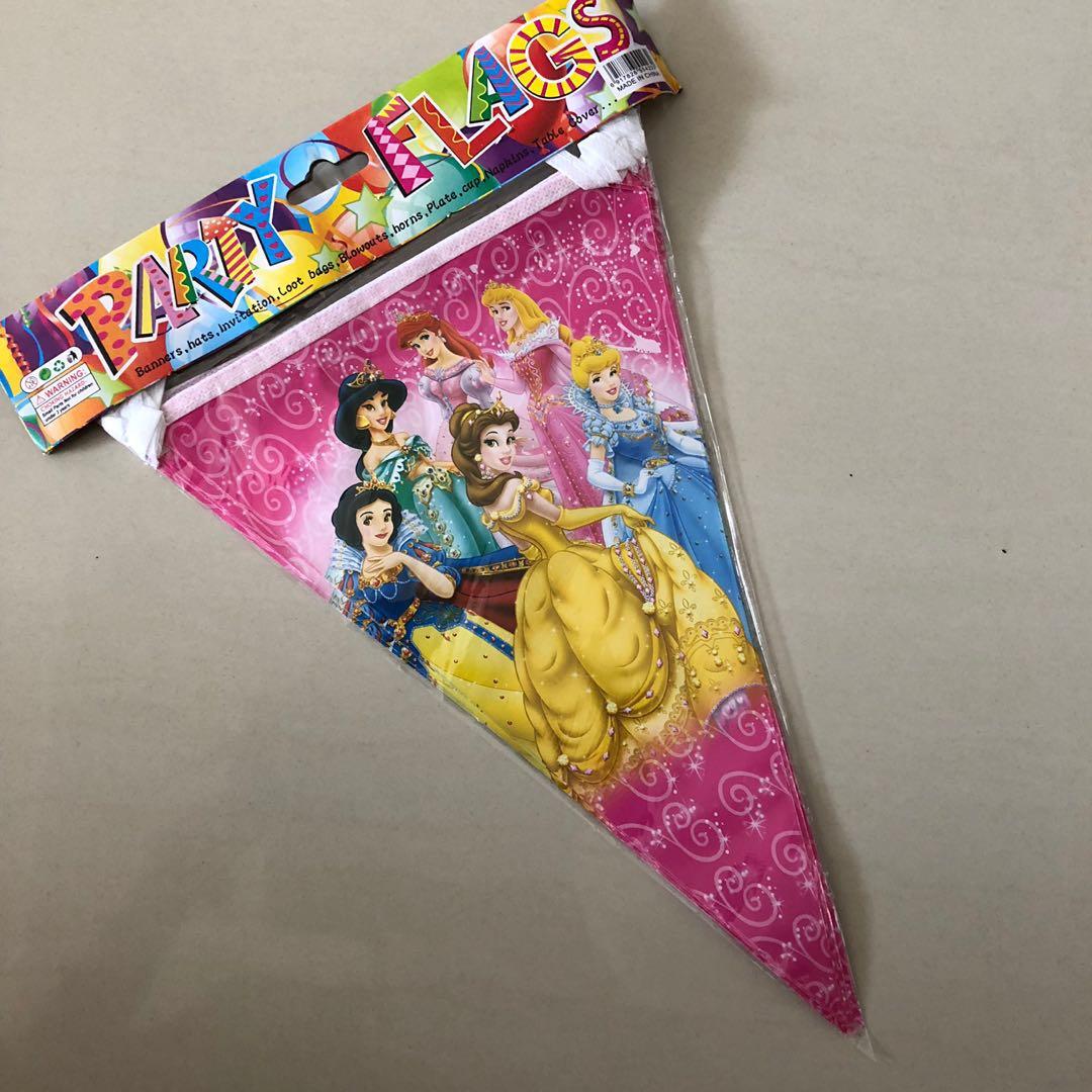 $3 Disney princesses birthday party triangle banner, Hobbies & Toys ...