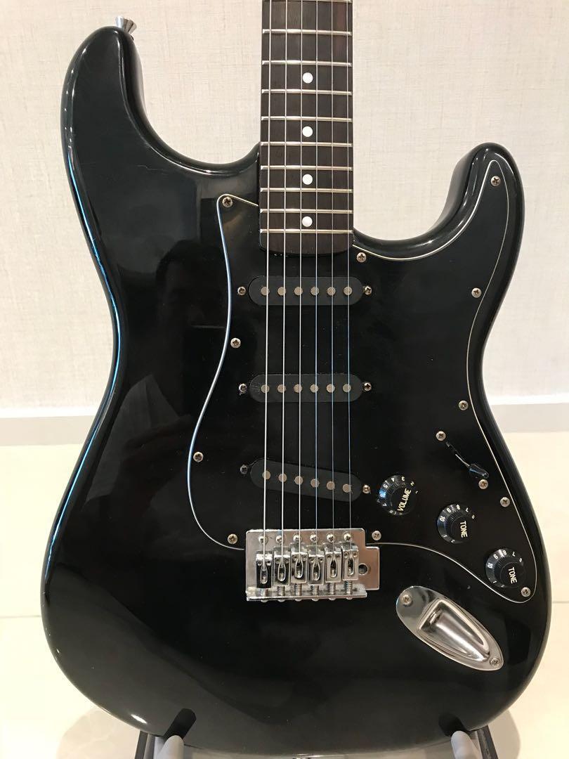 AXL Johnson guitar and Behringer Vintager AC108 Tube Amplifier, Hobbies ...