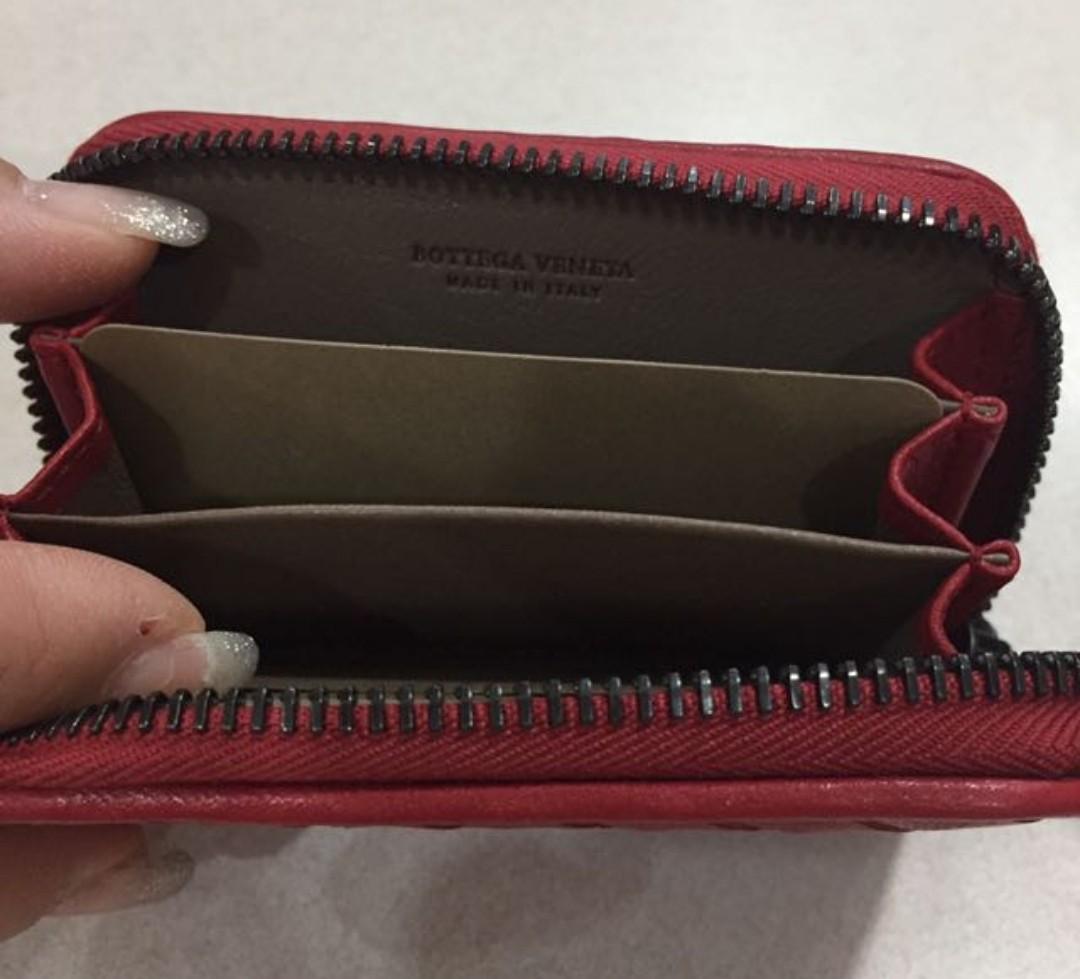 Bottega coin purse, Luxury, Bags & Wallets on Carousell