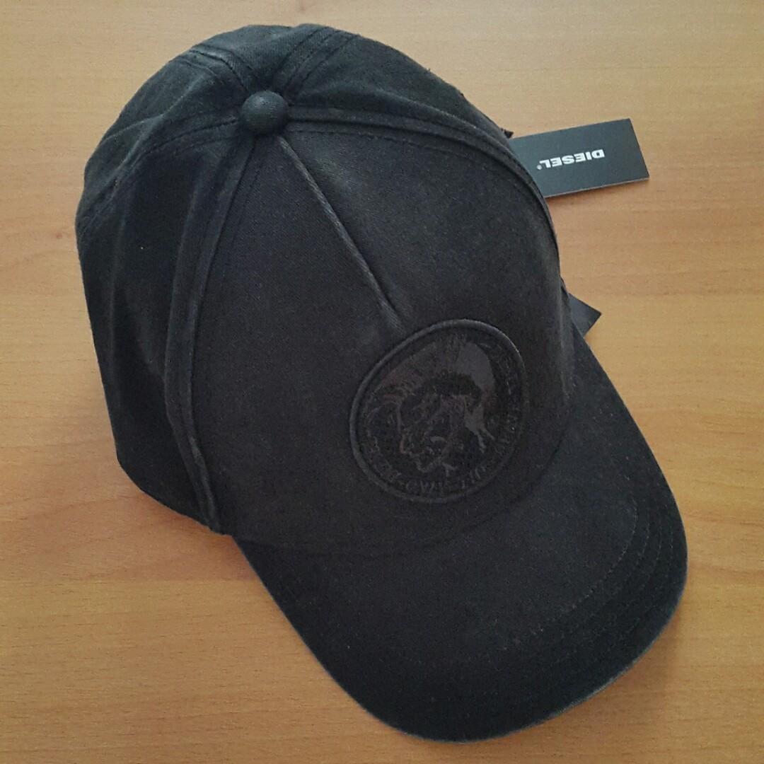 Diesel Logo Cap, Fesyen Pria, Aksesoris, Topi di Carousell