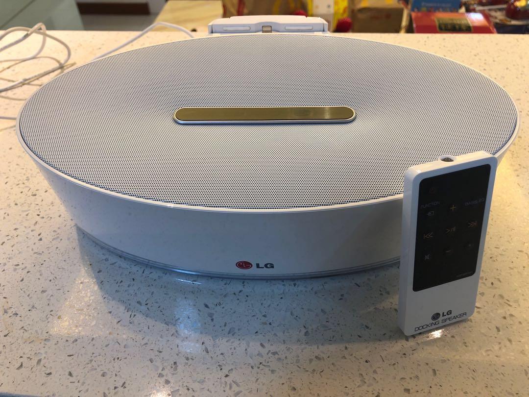 LG Docking Speakers - like new, Audio, Soundbars, Speakers & Amplifiers ...