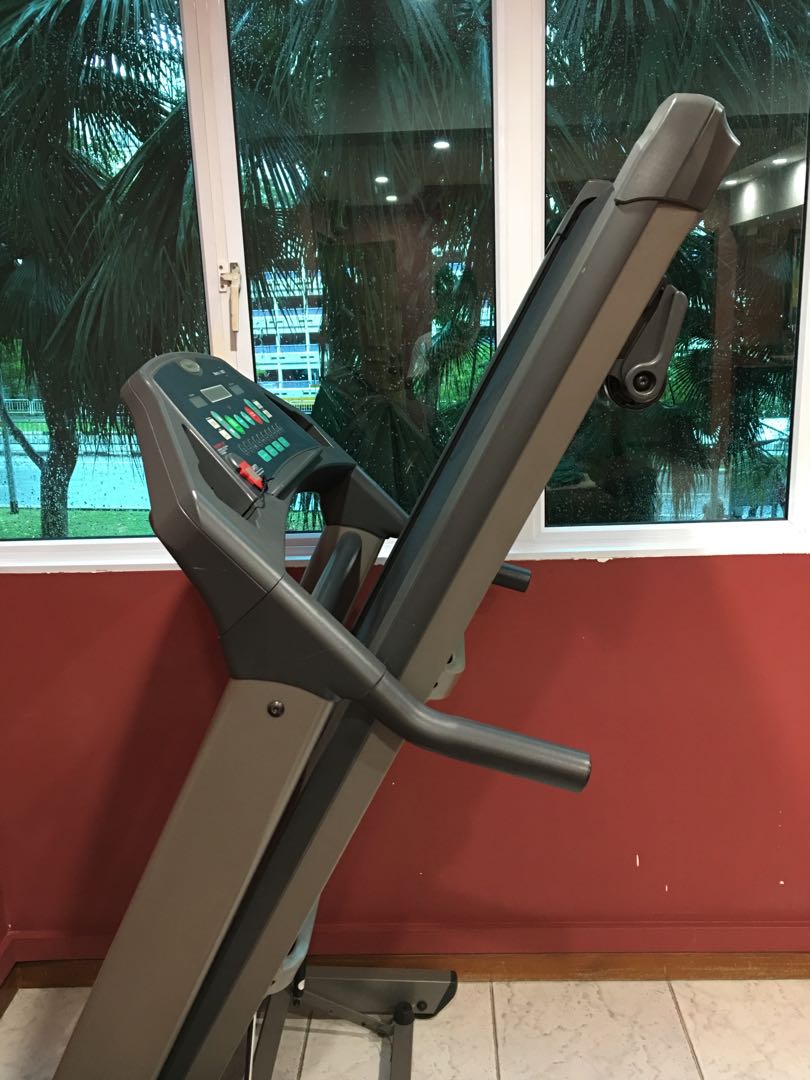 Osim Threadmill machine, Sports Equipment, Exercise & Fitness, Cardio ...