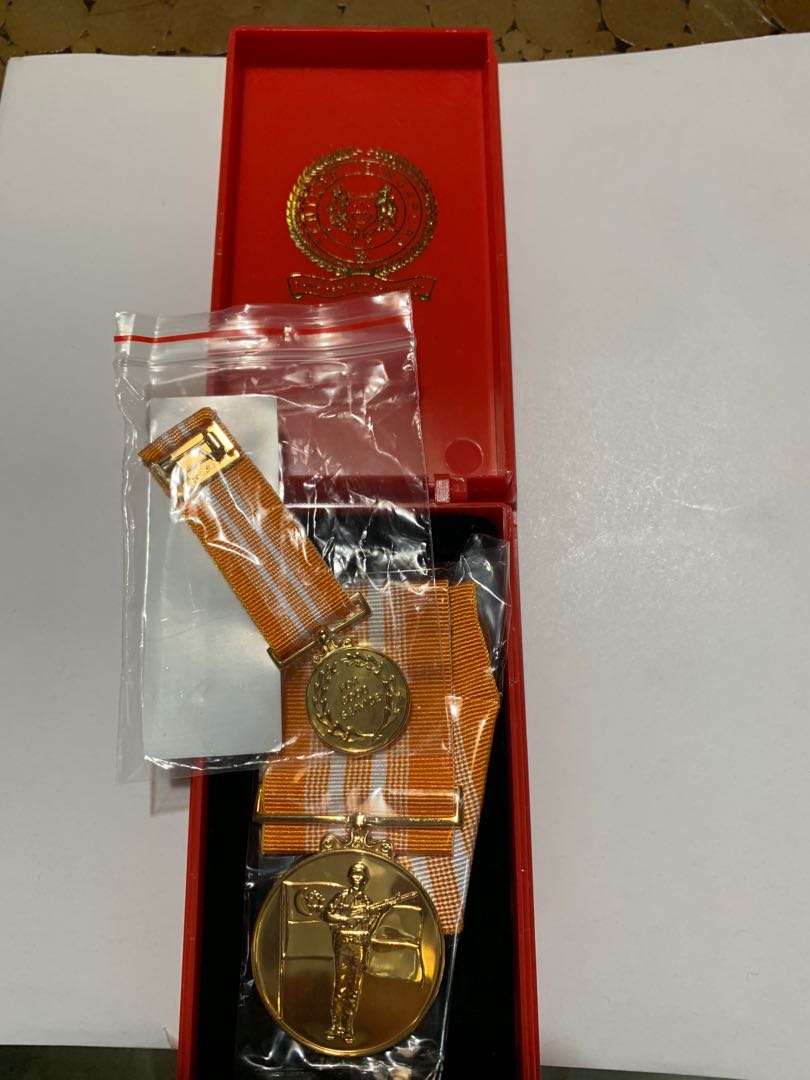 SAF 5 year good service medal, Everything Else on Carousell
