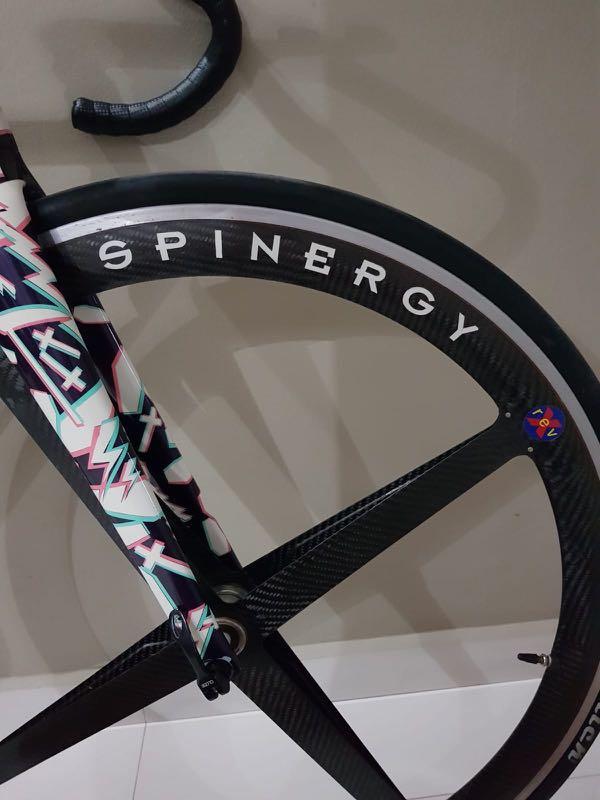 Spinergy xrev, Sports Equipment, Bicycles & Parts, Bicycles on Carousell