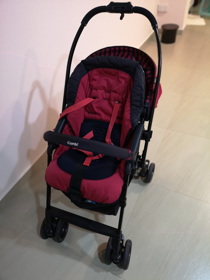 Combi Mechacal Handy Auto 4 Castle Stroller, Babies & Kids, Going Out ...