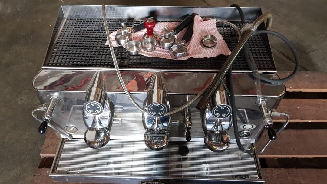 Vibiemme VBM Lollo 3 Group Espresso Machine, TV & Home Appliances ...