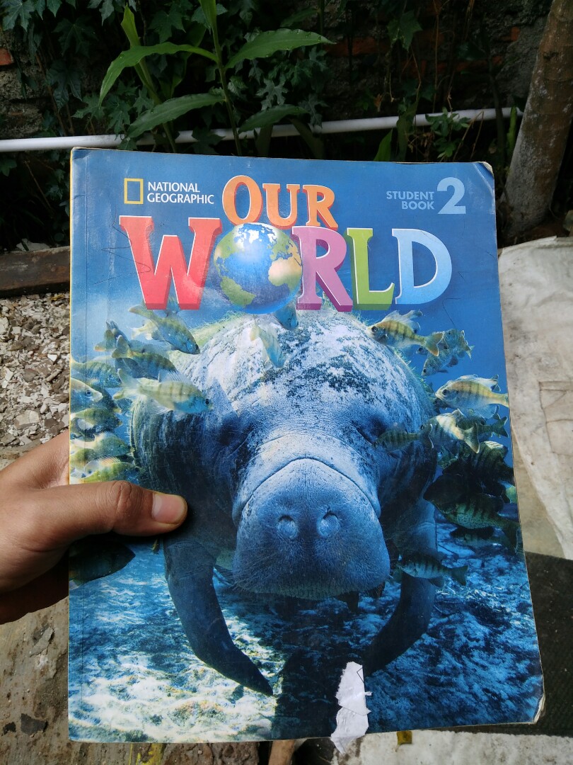 Buku National Geographic Our World, Buku & Alat Tulis, Buku di Carousell