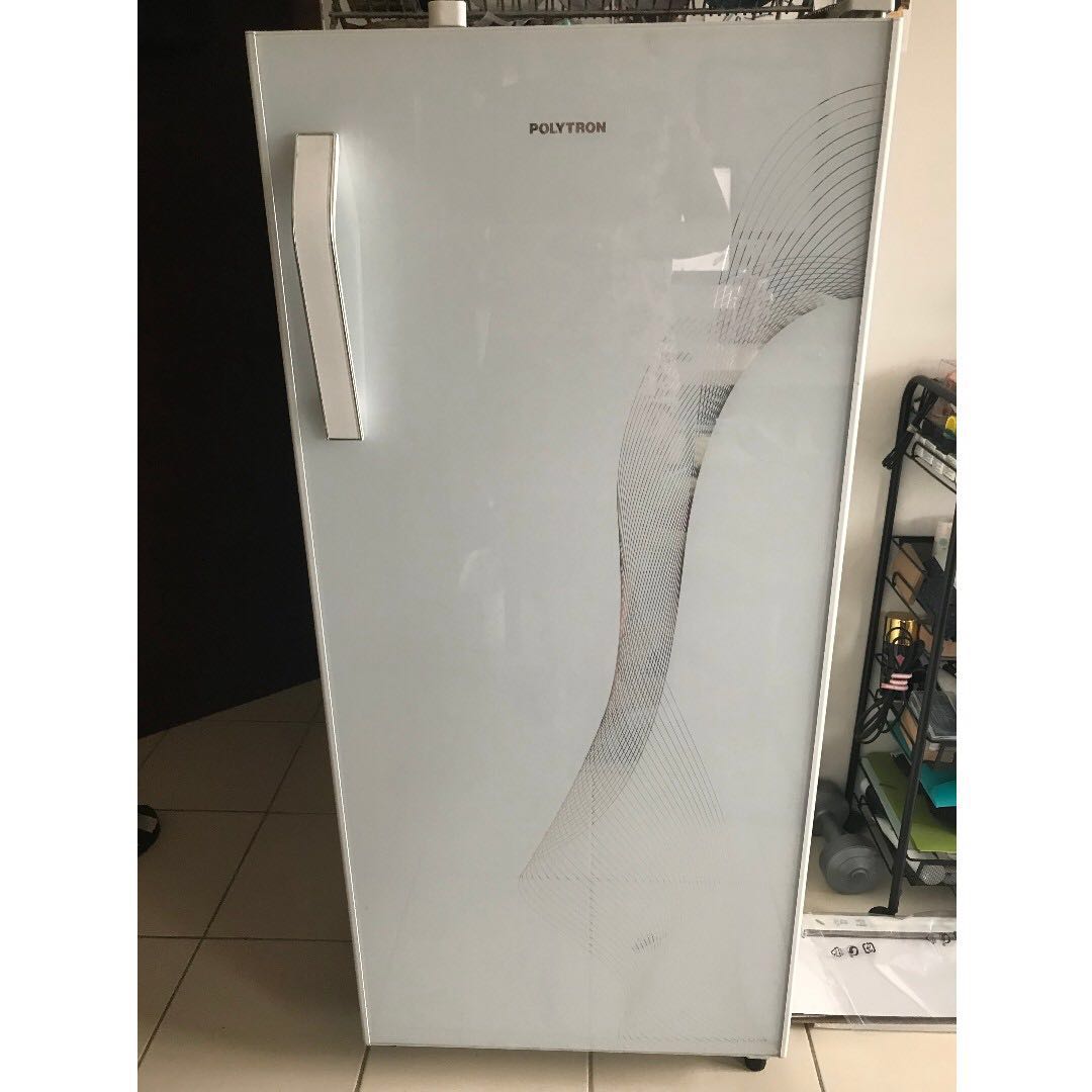 Jual Cepat Kulkas Polytron 1 pintu (Manual Defrost), Kitchen & Appliances di Carousell