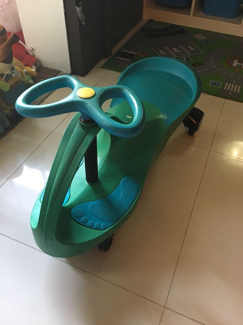 Ride on Swiggle car, Babies & Kids, Infant Playtime on Carousell
