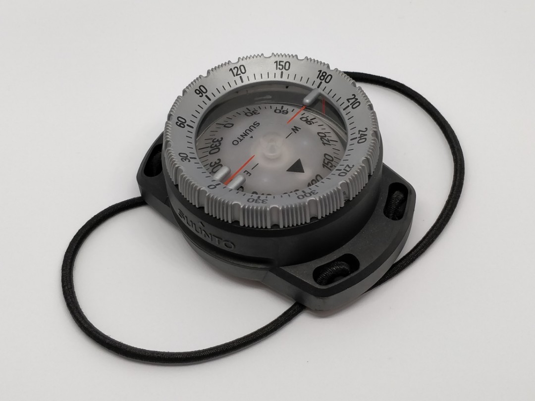Suunto SK-8 dive compass, Sports Equipment, Sports & Games, Water ...