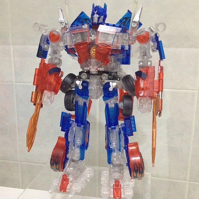 Takara Transformers Family Mart Prize Clear Optimus Prime, Hobbies ...