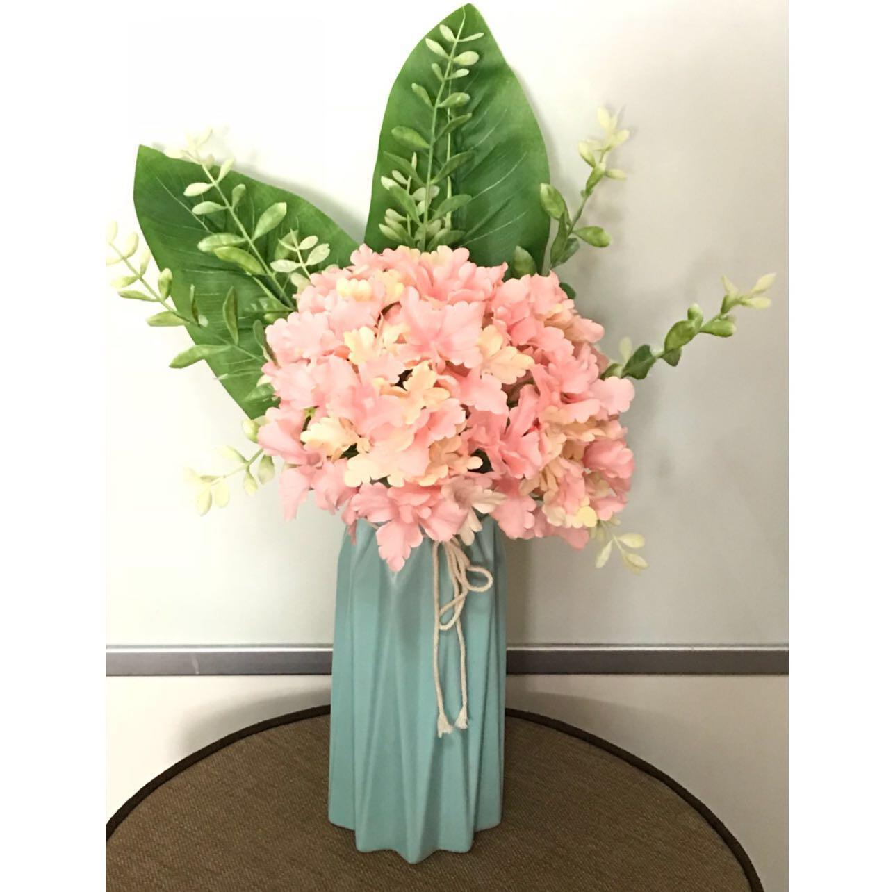 Tiffany & Pink Hydrangea Flower Vase, Furniture & Home Living, Home ...