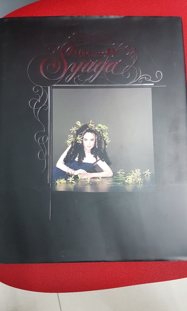 写真集 Dewi Fujin根本七保子, Hobbies & Toys, Memorabilia & Collectibles ...