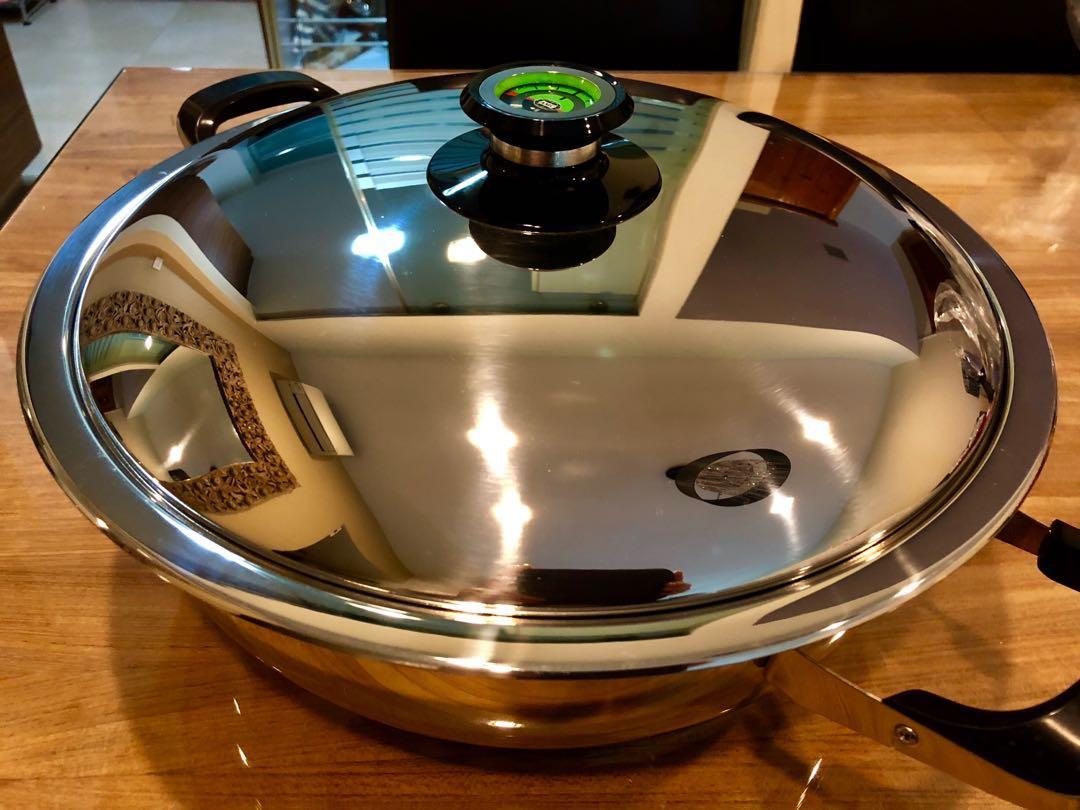 AMC Jumbo 32cm Roasting Pot, Furniture & Home Living, Kitchenware ...