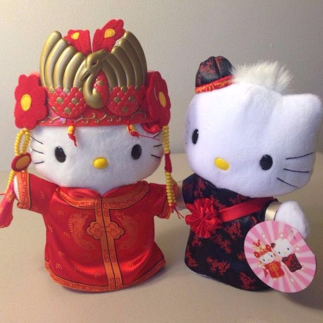 CHINESE HELLO KITTY COUPLE PLUSHIES, Hobbies & Toys, Toys & Games on ...