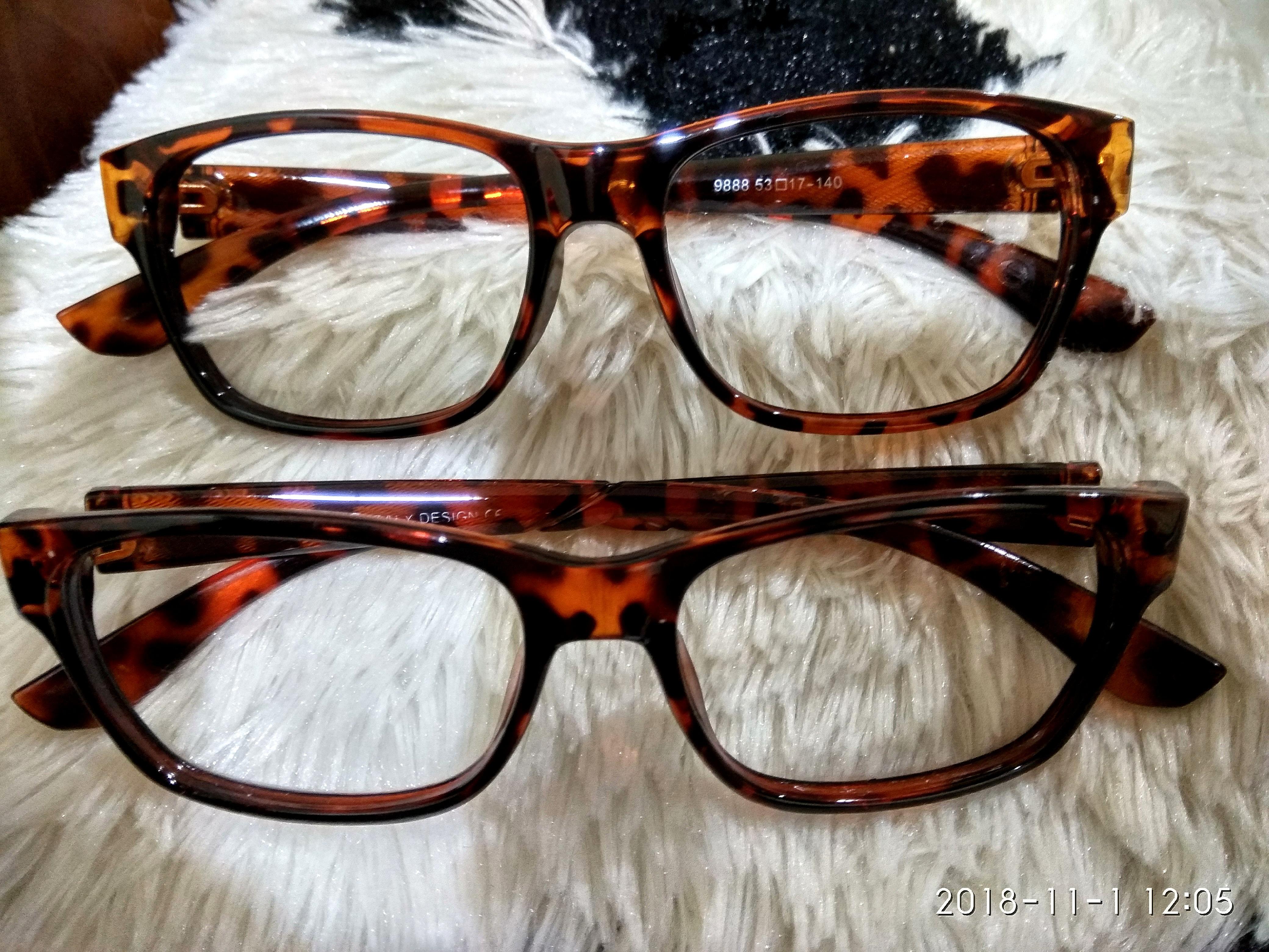Inspired Levi's frame (leopard), Women's Fashion, Jewelry & Organisers ...