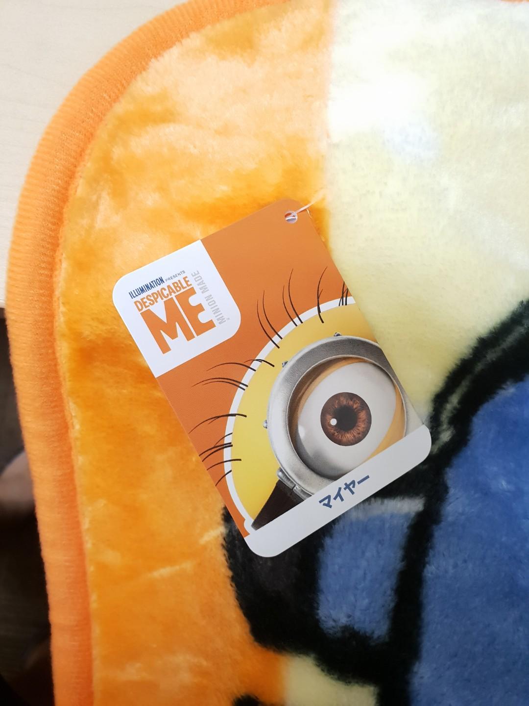 Minion fleece shoulder blanket, Everything Else on Carousell