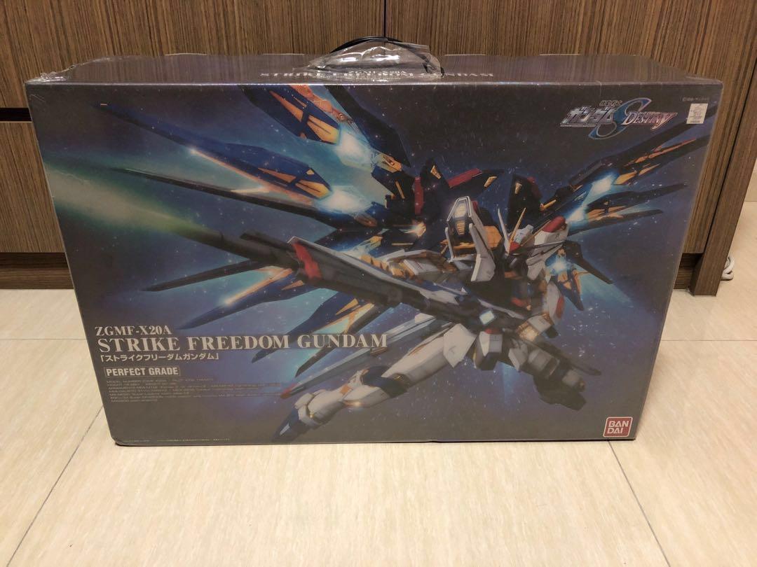 PG Strike Freedom Gundam 1/60, Hobbies & Toys, Toys & Games on Carousell
