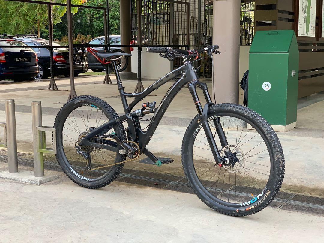Yeti SB5C 2015 Medium Complete Bike Sports Equipment Bicycles Parts Yeti SB5C 2015 Medium Complete Bike Sports Equipment Bicycles Parts