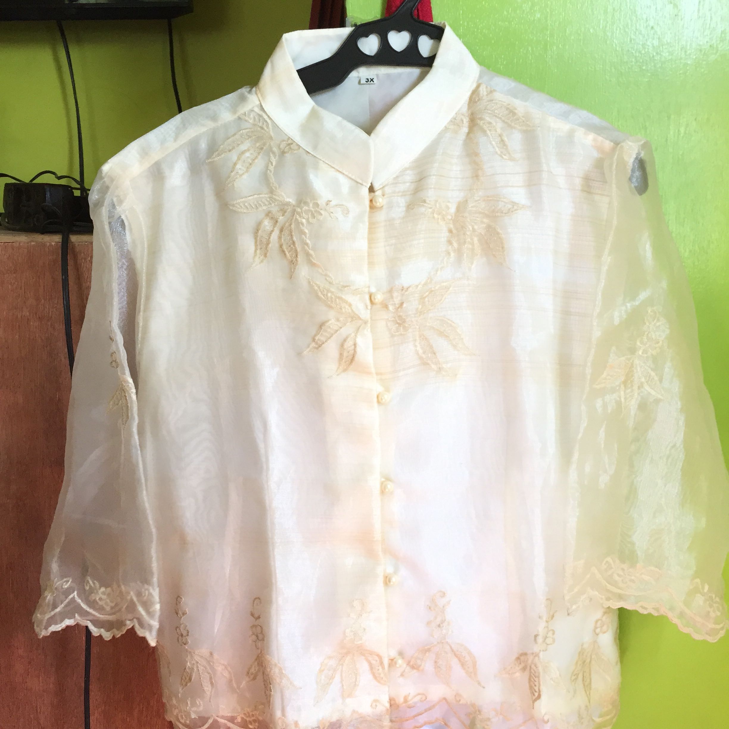 Barong pambabae, Women's Fashion, Dresses & Sets, Traditional & Ethnic ...