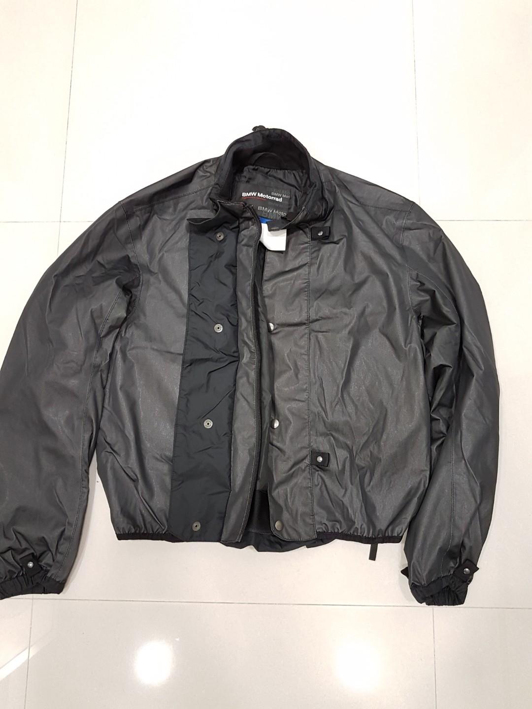 BMW Motorrad AirShell size 52, Motorcycles, Motorcycle Apparel on Carousell