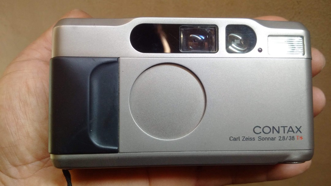 CONTAX T2, Photography, Cameras on Carousell