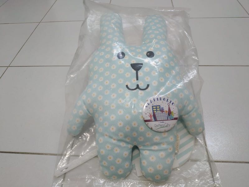 Craftholic short rabbit with fan, Hobbies & Toys, Toys & Games on Carousell