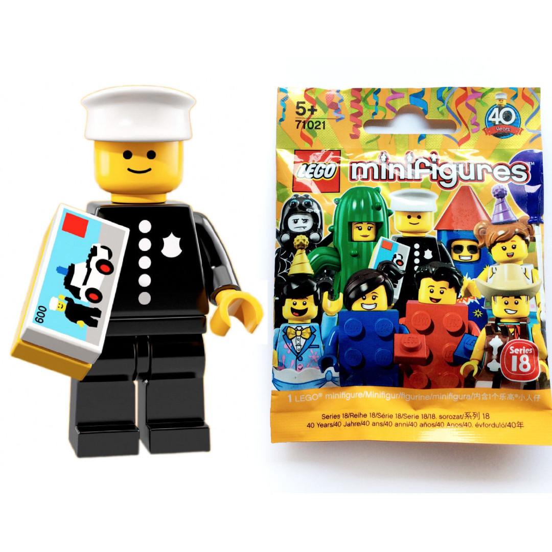 LEGO 71021 - LEGO Minifigures Series 18 - Classic Police Officer ...