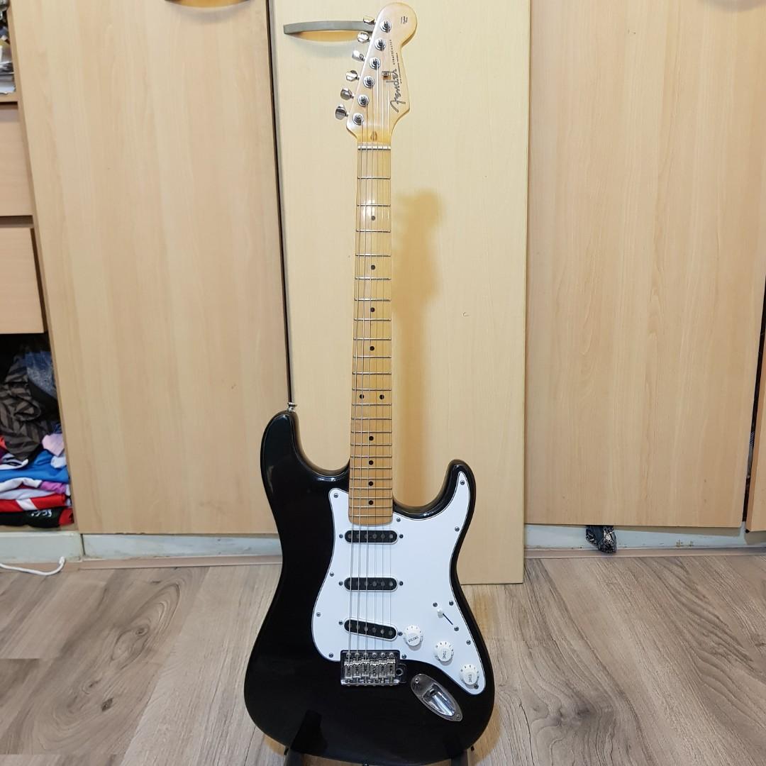 Modified fender stratocaster, Hobbies & Toys, Music & Media, Musical ...