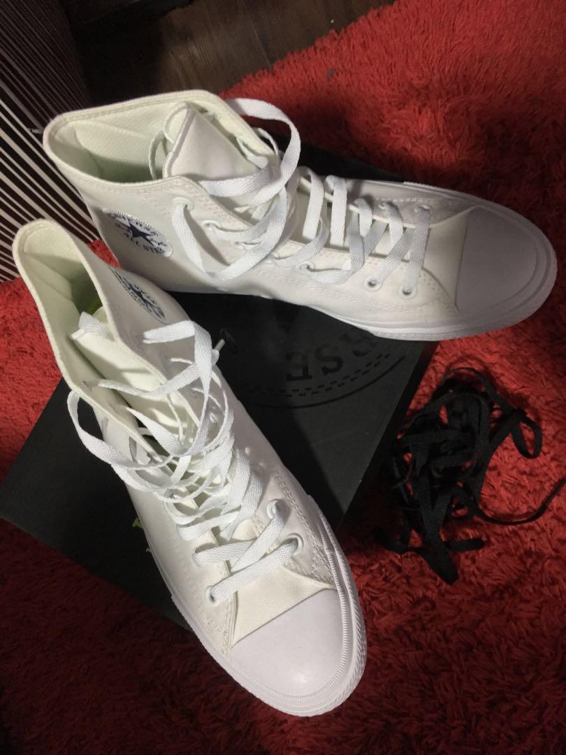 Brand New Converse White Hi-Cut Chuck Taylor All Star II, Men's Fashion ...