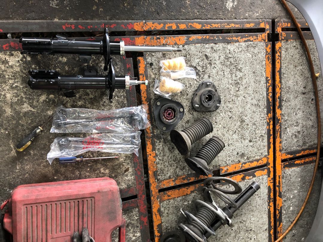 Toyota Altis shock absorber, Car Accessories, Accessories on Carousell