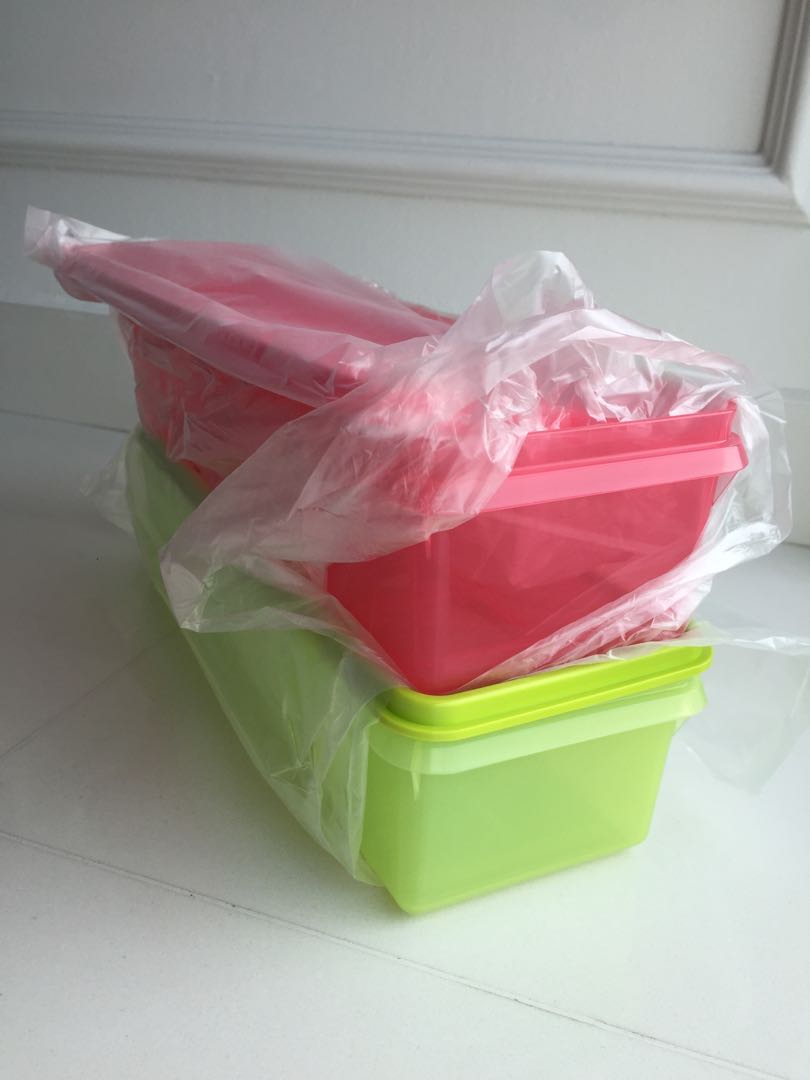 Tupperware long container, Home Appliances, Kitchenware on Carousell