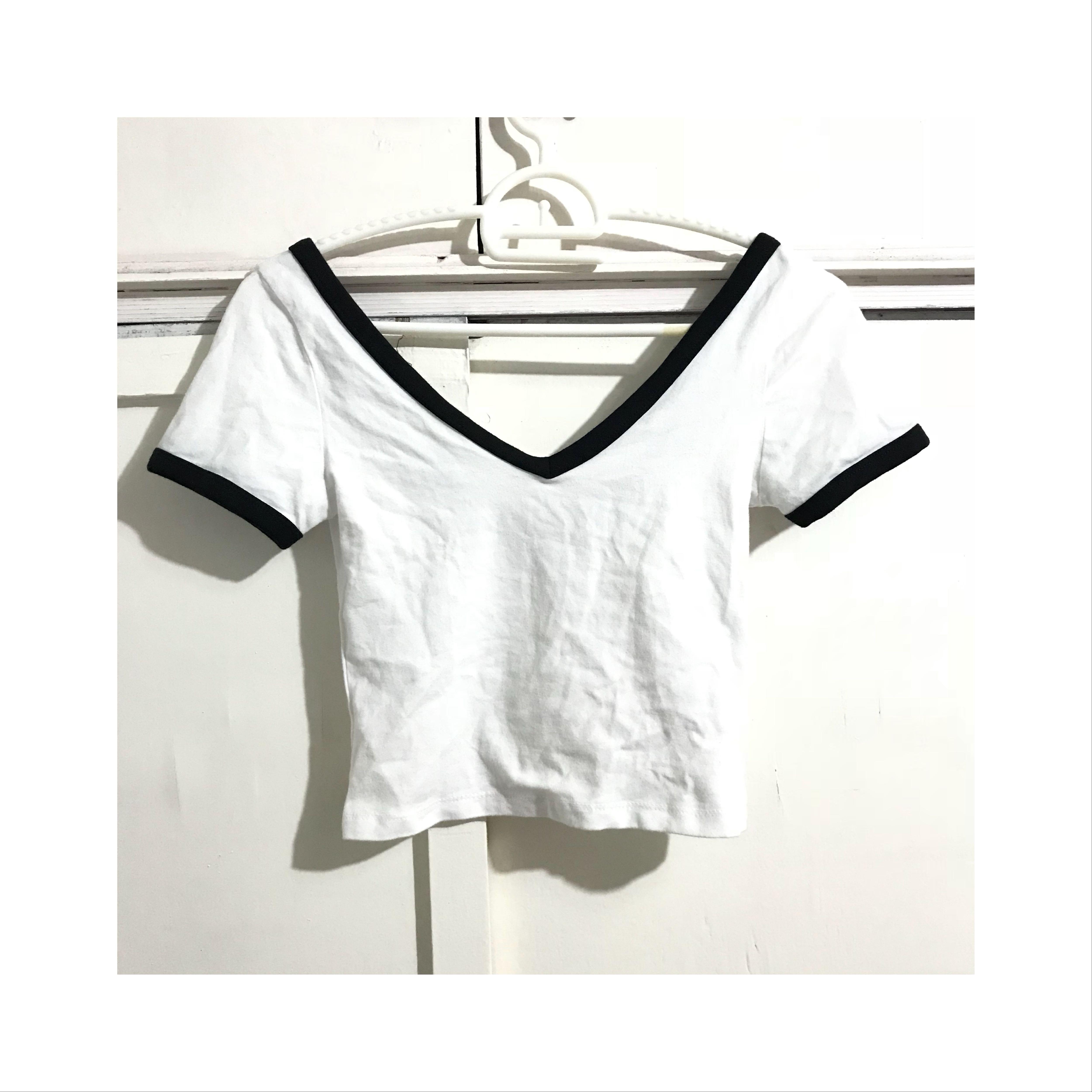 V Shape Top, Women's Fashion, Tops, Sleeveless on Carousell