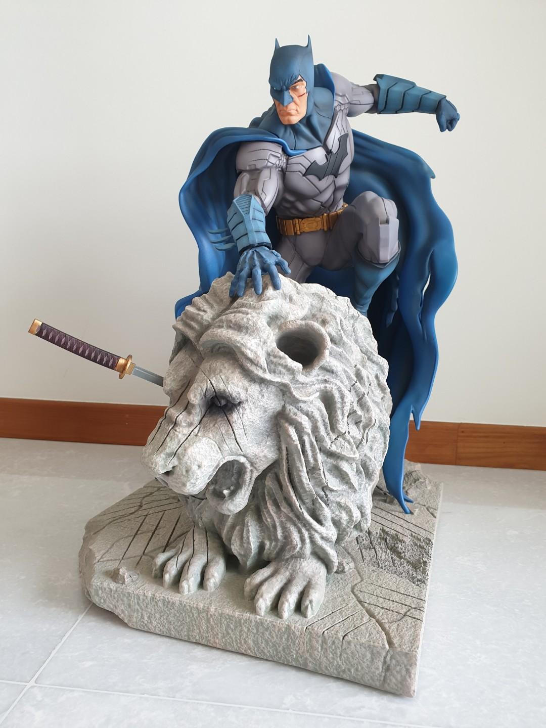 [RARE] Batman on Lion Statue, Hobbies & Toys, Toys & Games on Carousell