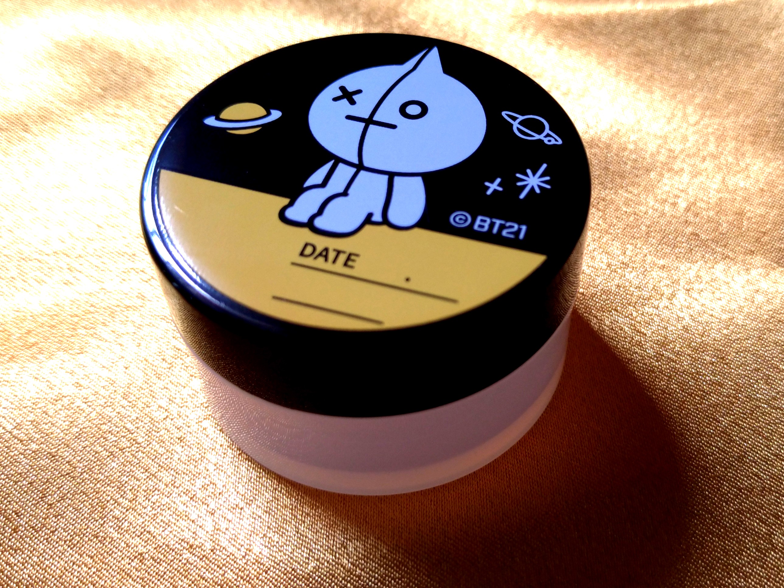 BT21 15g Cosmetic Container, Hobbies & Toys, Collectibles & Memorabilia ...