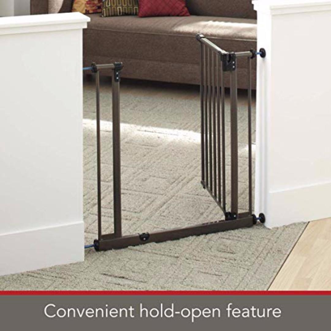 Easy one-hand open and close child security gate, Babies & Kids, Infant ...