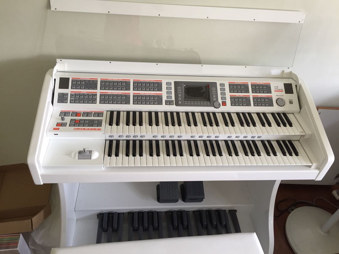 electronic organ, Music & Media, Music Instruments on Carousell