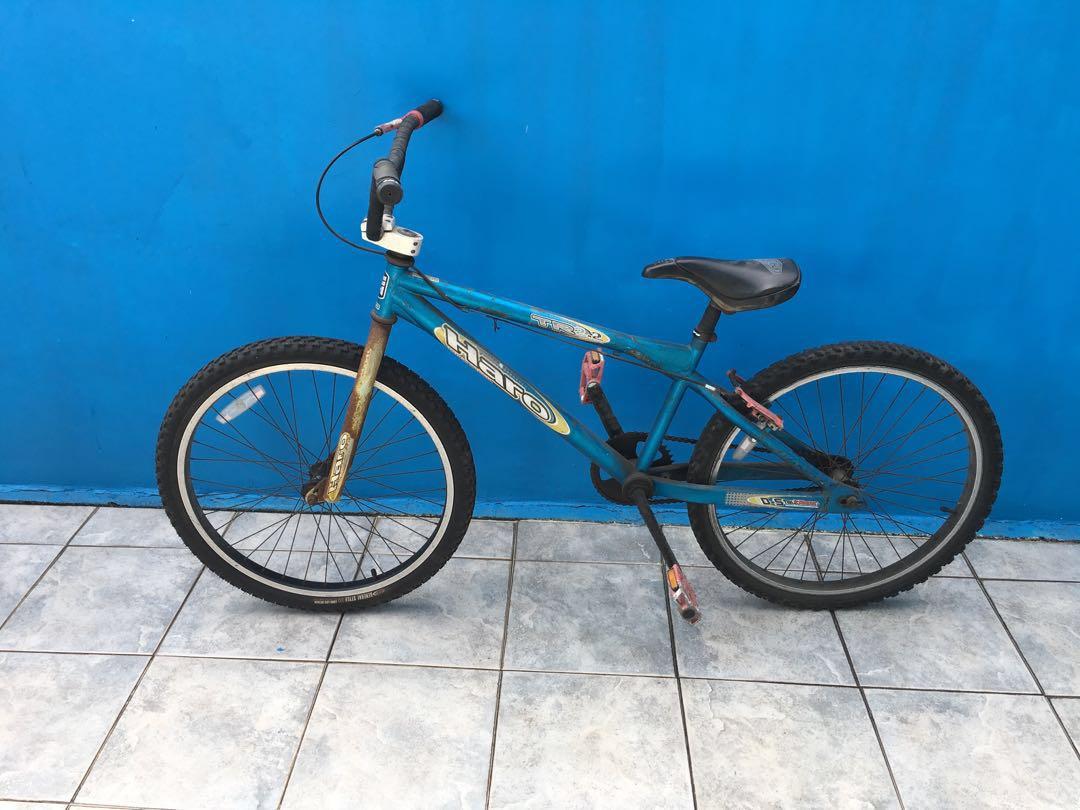 Haro bike, Sports Equipment, Bicycles & Parts, Bicycles on Carousell