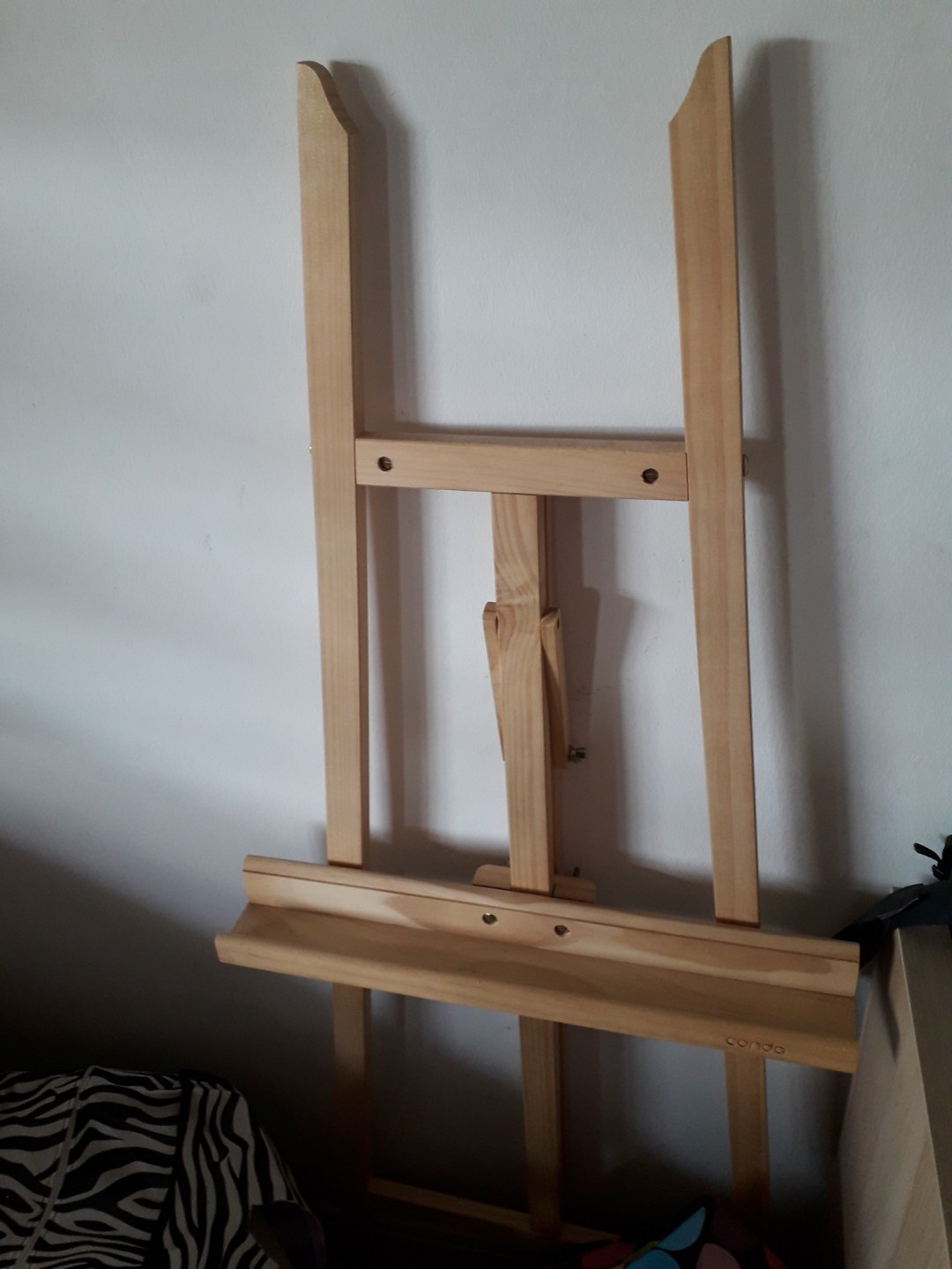 Large wooden easel, Hobbies & Toys, Stationery & Craft, Craft Supplies ...