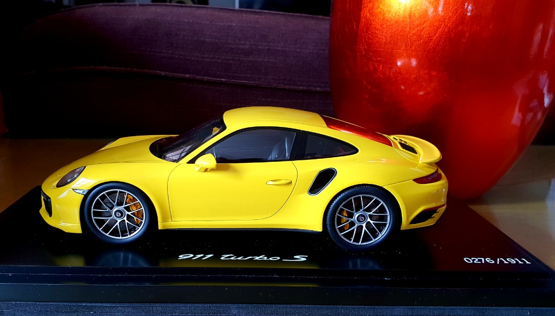 Porsche 911 Turbo S Diecast Model Car 1 18 Scale Limited, Hobbies ...