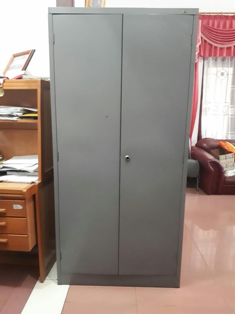 Rak berkas besi, Perabotan Rumah di Carousell