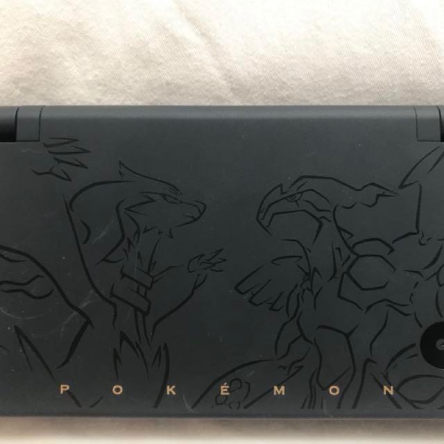 Rare UK exclusive Limited Edition Nintendo DSi Pokémon Black edition ...