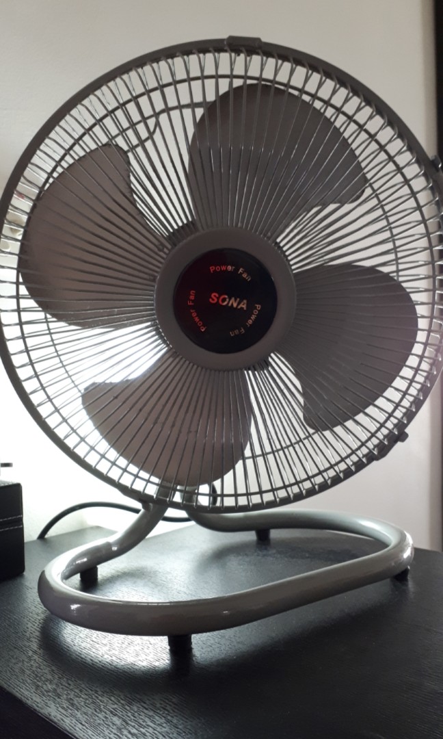 Table Fan, Furniture & Home Living, Lighting & Fans, Fans on Carousell