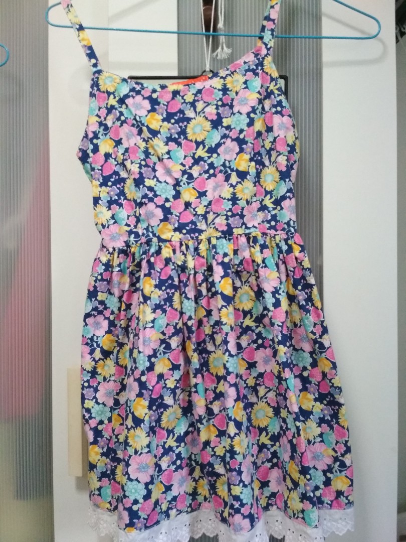 Very Cute Floral Dress, Women's Fashion, Dresses & Sets, Dresses on ...
