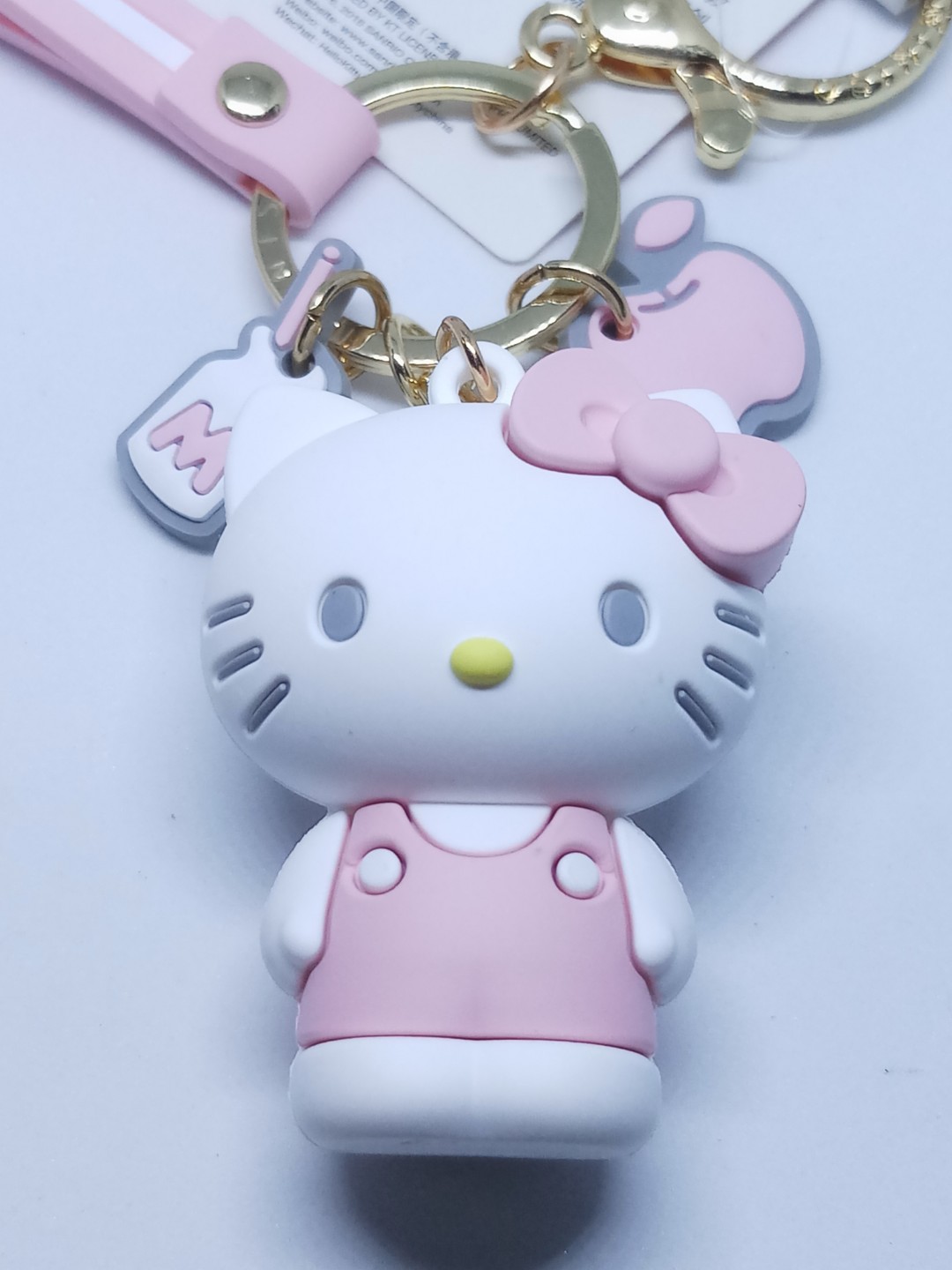 Sanrio Hello Kitty Miniso bagcharm keychain, Women's Fashion, Watches ...
