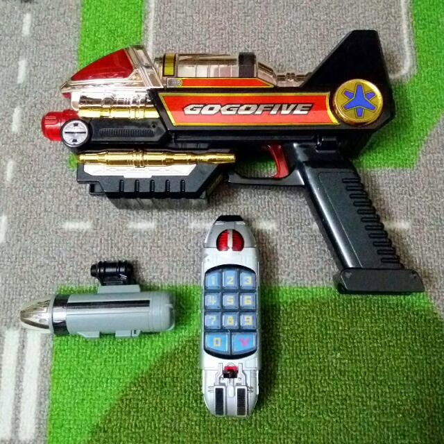 VINTAGE 1999 WEAPON POWER RANGER GOGO FIVE JAPAN, Hobbies & Toys ...